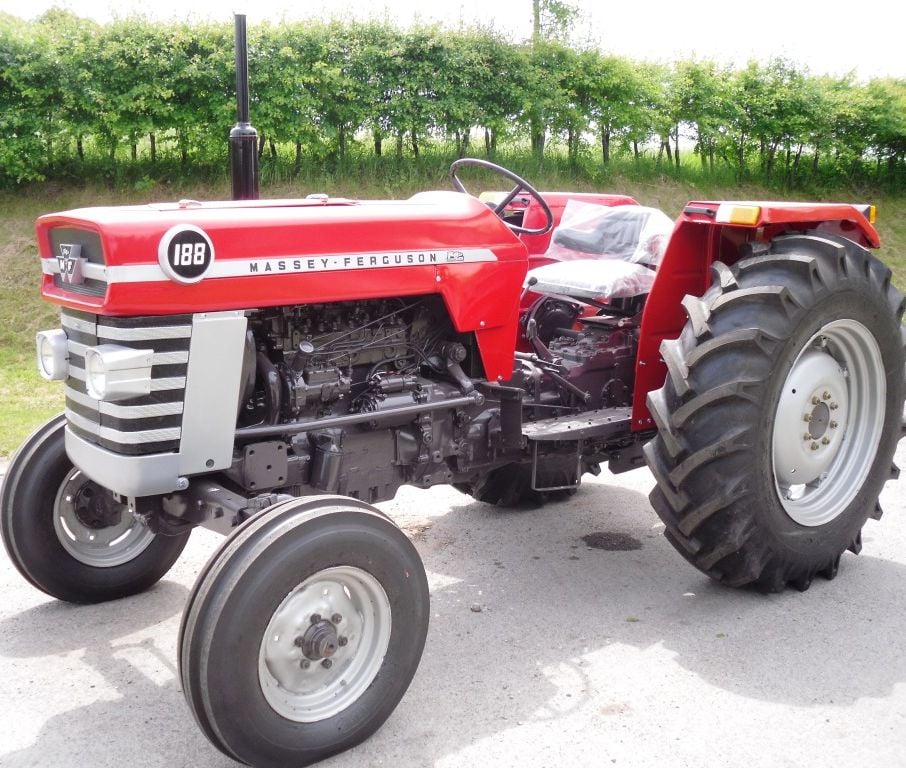 Massey Ferguson 188 4WD Tractor Specs & Dimensions (1972 - 1976 ...