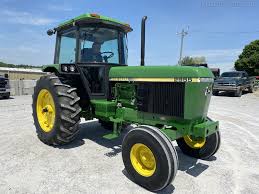 John Deere 2955 4WD Tractor Specs & Dimensions (1987 - 1992) | LECTURA ...