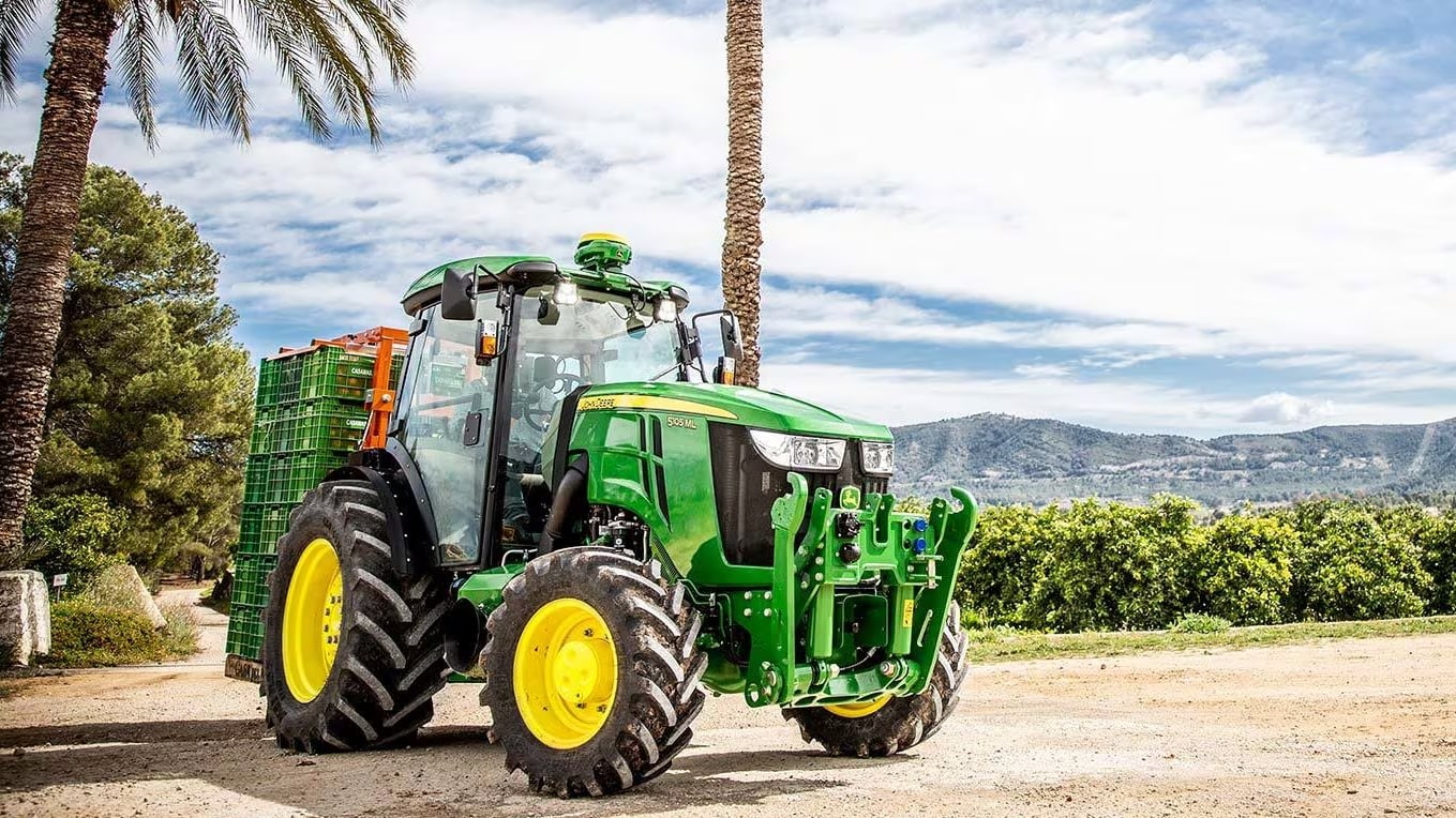 John Deere 5105ML 4WD Tractor Specs & Dimensions (2022 - 2025) | LECTURA Specs