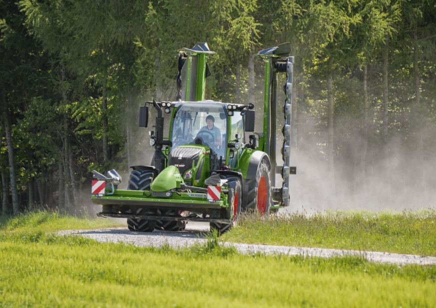 Fendt 512 Vario Power+ 4WD Tractor Specs & Dimensions (2021 - 2025 ...