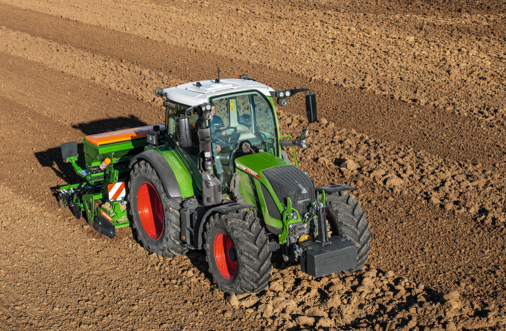 Fendt 512 Vario Profi+ 4WD Tractor Specs & Dimensions (2021 - 2025 ...