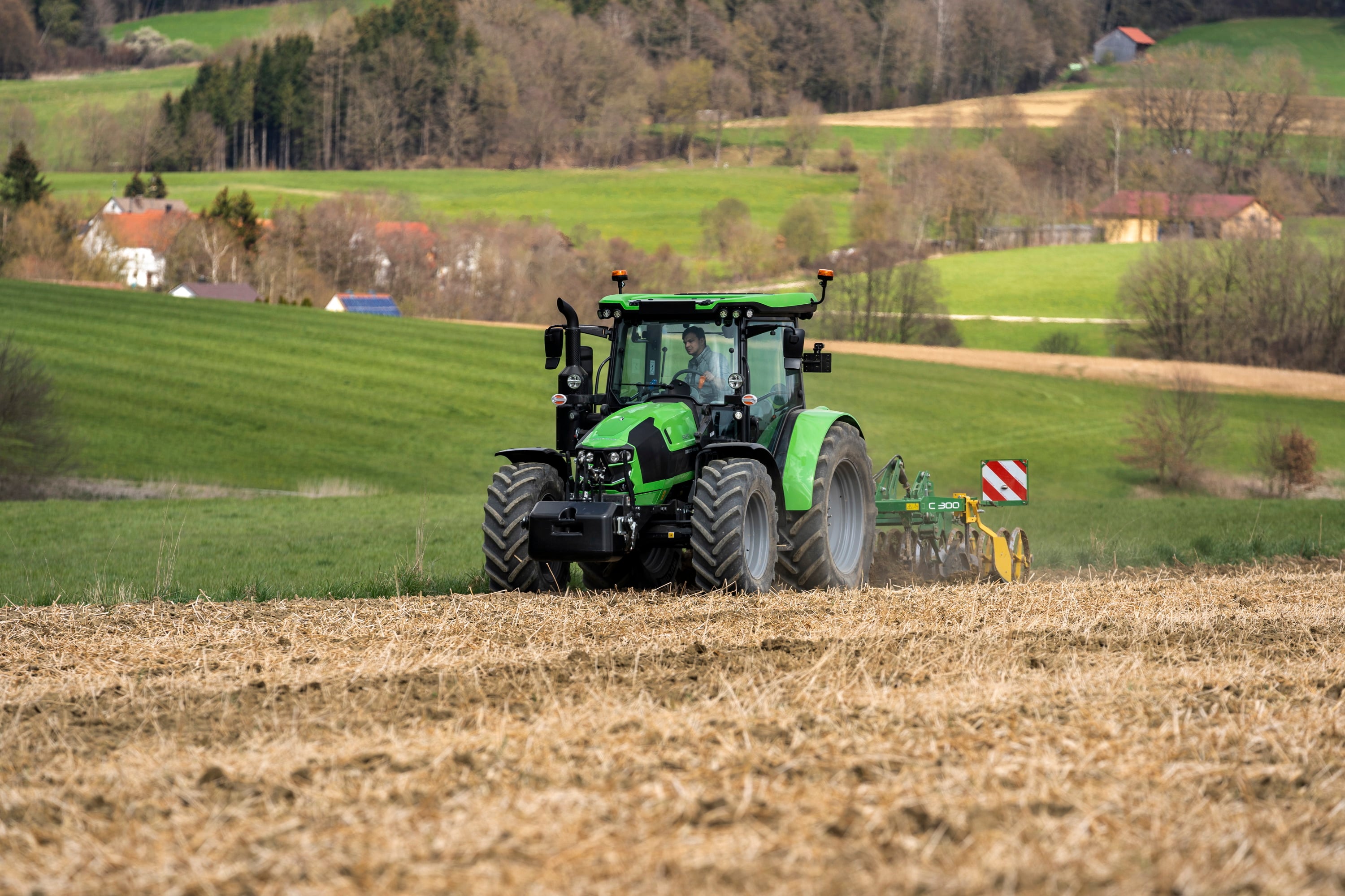 DEUTZ-FAHR 5125 LS 4WD Tractor Specs & Dimensions (2021 - 2025 ...