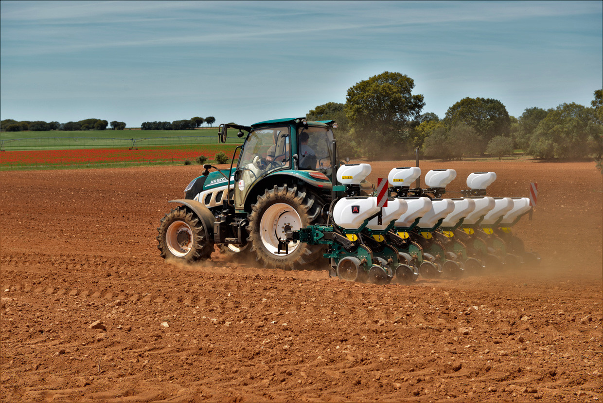 Arbos 5130 4WD Tractor Specs & Dimensions (2015 - 2025) | LECTURA Specs