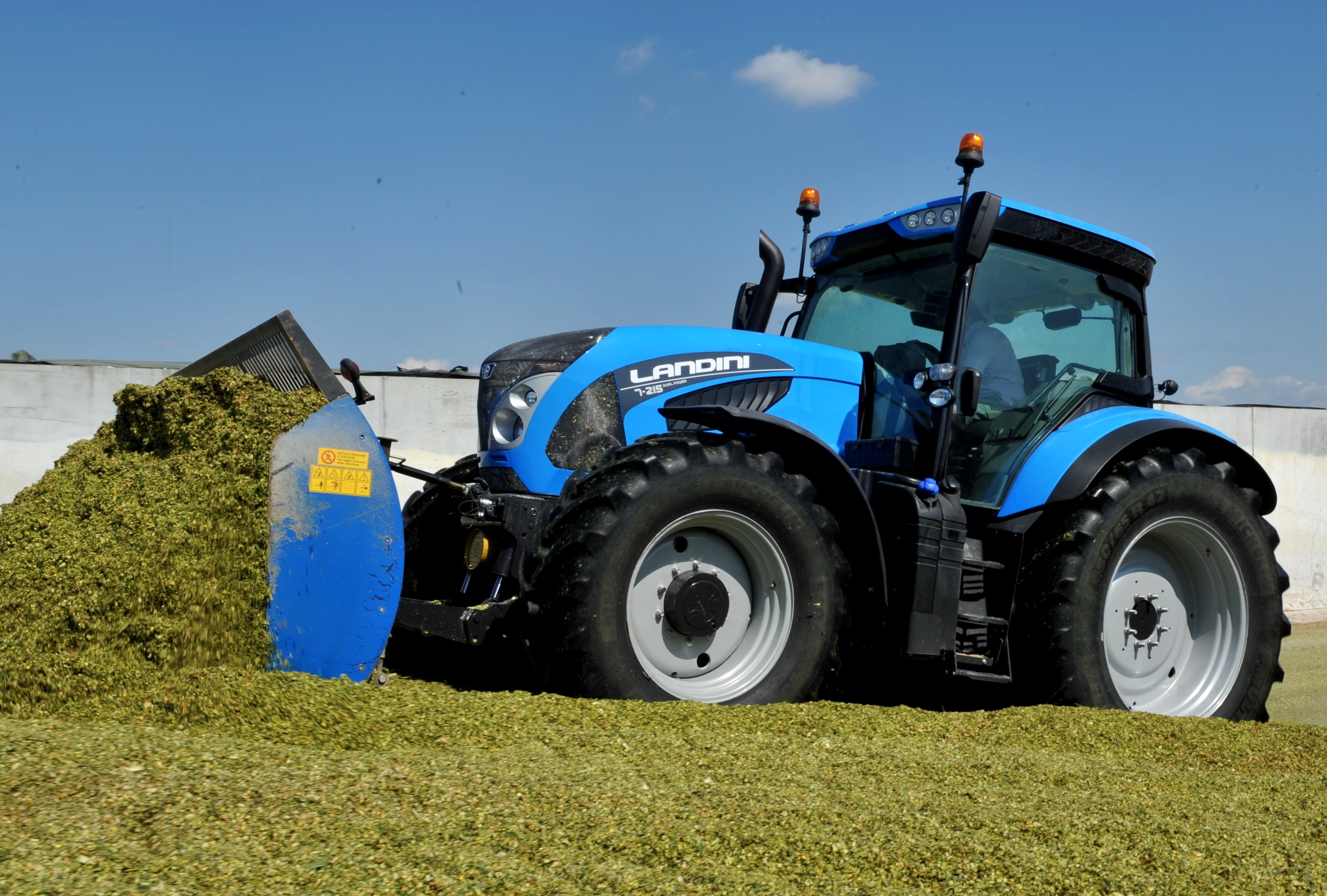Landini 7-215 4WD Tractor Specs & Dimensions (2017 - 2017) | LECTURA Specs