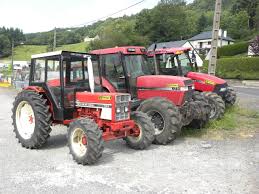 International Harvester 733 4WD Tractor Specs & Dimensions (1980 - 1990 ...