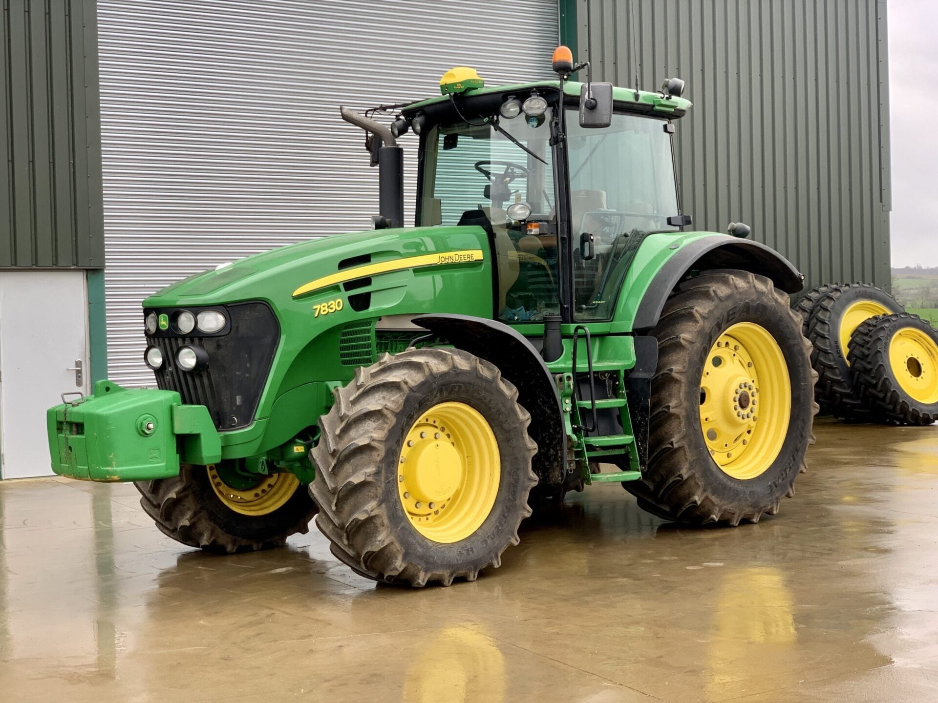 John Deere 7830 4WD Tractor Specs & Dimensions (2007 - 2012) | LECTURA ...