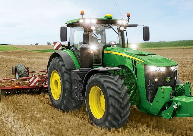 John Deere 8260 R 4WD Tractor Specs & Dimensions (2015 - 2016 ...