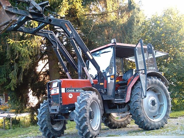 Case IH 840 E 4WD Tractor Specs & Dimensions (1994 - 1995) | LECTURA Specs