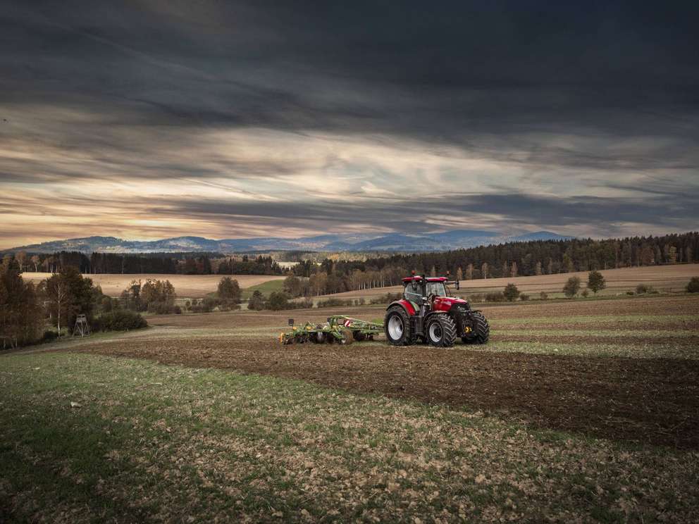 Case IH AFS Connect Puma 200 CVXDRIVE 4WD Tractor Specs & Dimensions ...