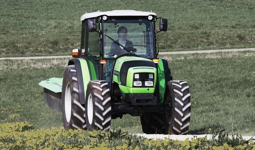 DEUTZ-FAHR Agrolux 320 4WD Tractor Specs & Dimensions (2020 - 2021 ...