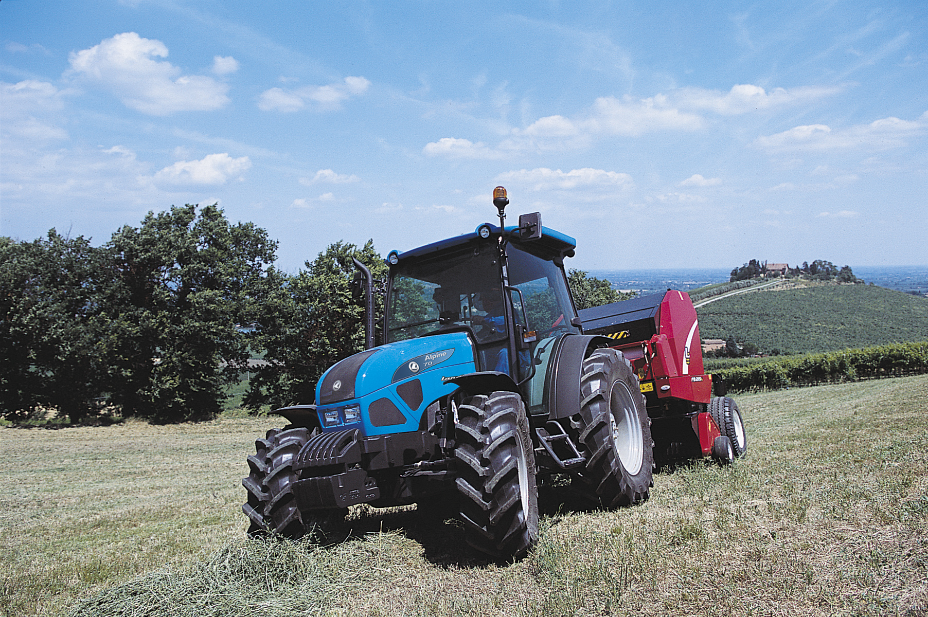 Landini Alpine 80 GT 4WD Tractor Specs & Dimensions (2008 - 2014 ...