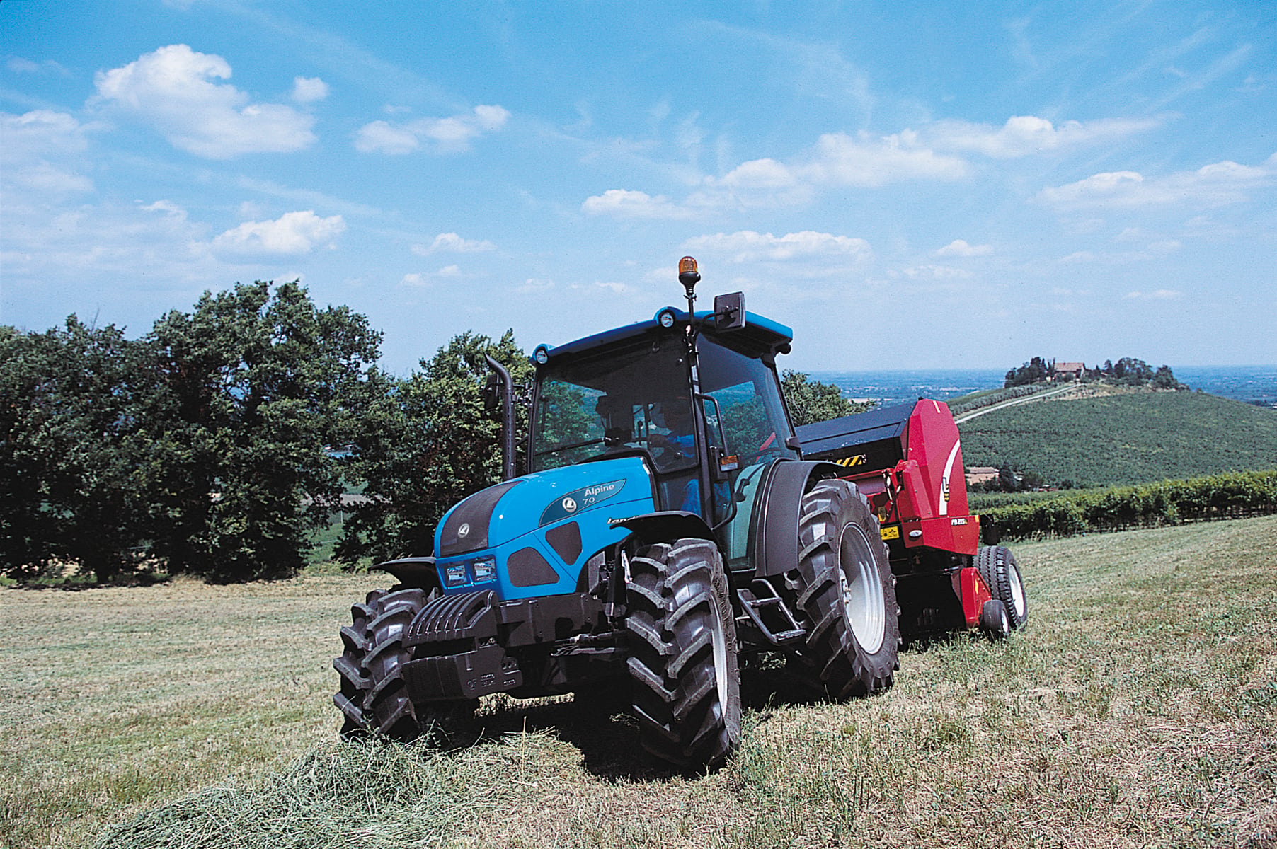 Landini Alpine 80 STD 4WD Tractor Specs & Dimensions (2008 - 2014 ...