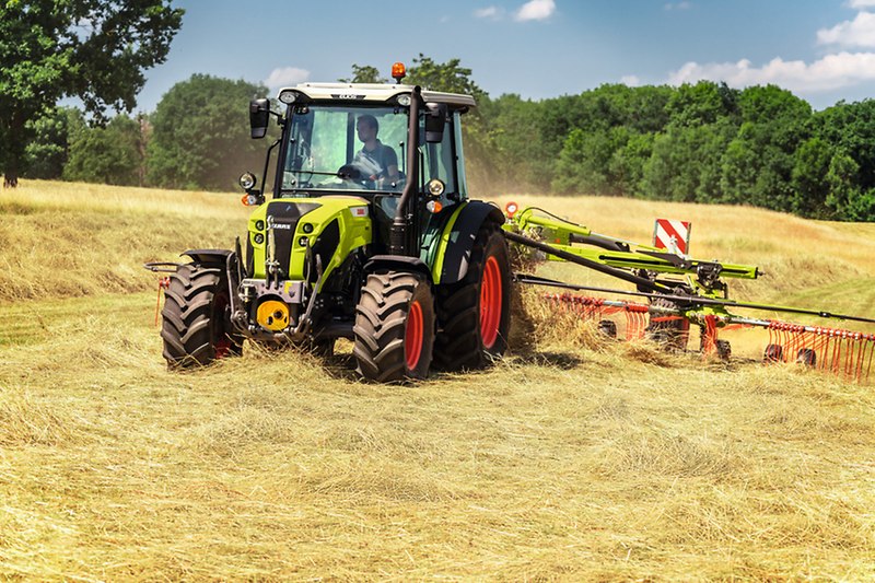 Claas Elios 330 4WD Tractor Specs & Dimensions (2023 - 2025) | LECTURA ...