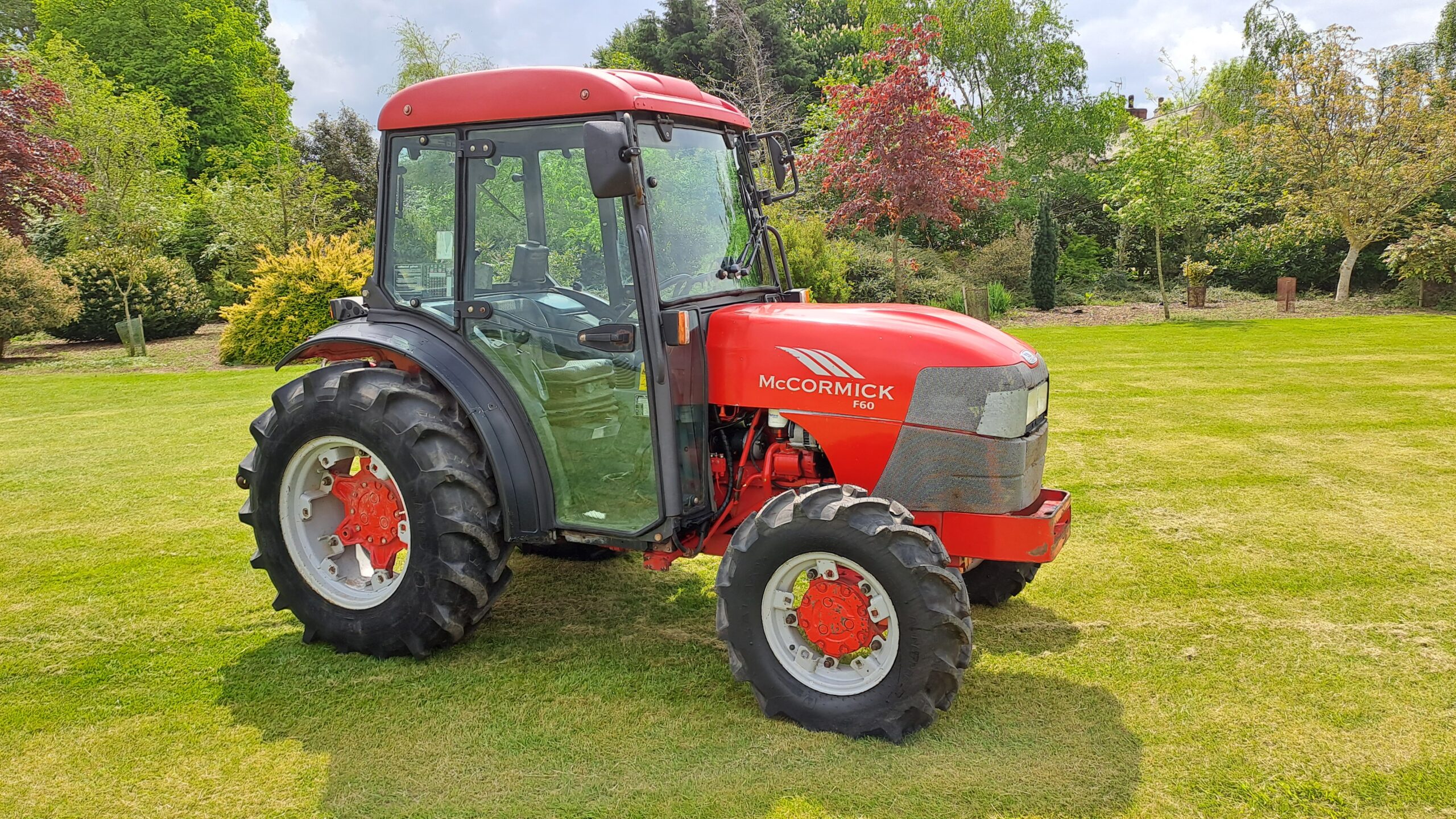 McCormick F 60 4WD Tractor Specs & Dimensions (2002 - 2004) | LECTURA Specs