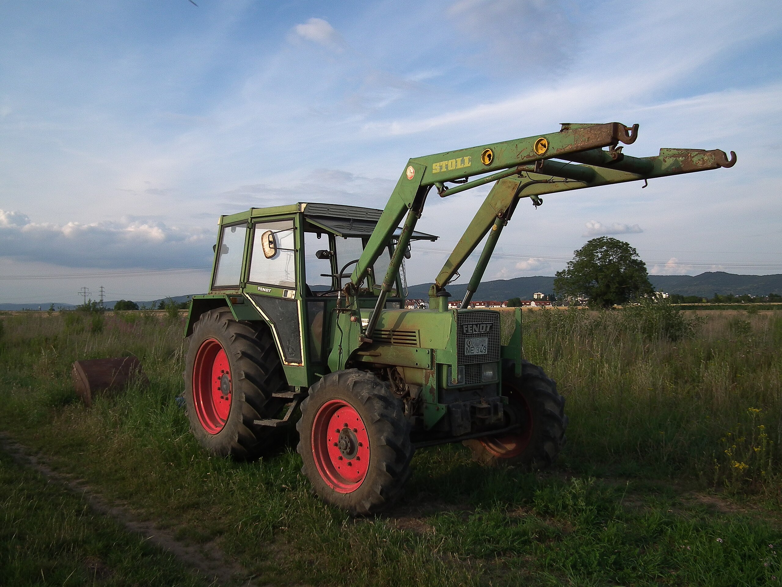 Fendt Farmer 106LS 4WD Tractor Specs & Dimensions (1977 - 1980) | LECTURA Specs