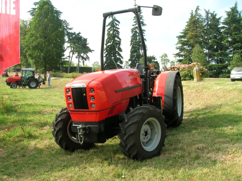 SAME Frutteto 90 Classic 4WD Tractor Specs & Dimensions (2017 - 2025 ...