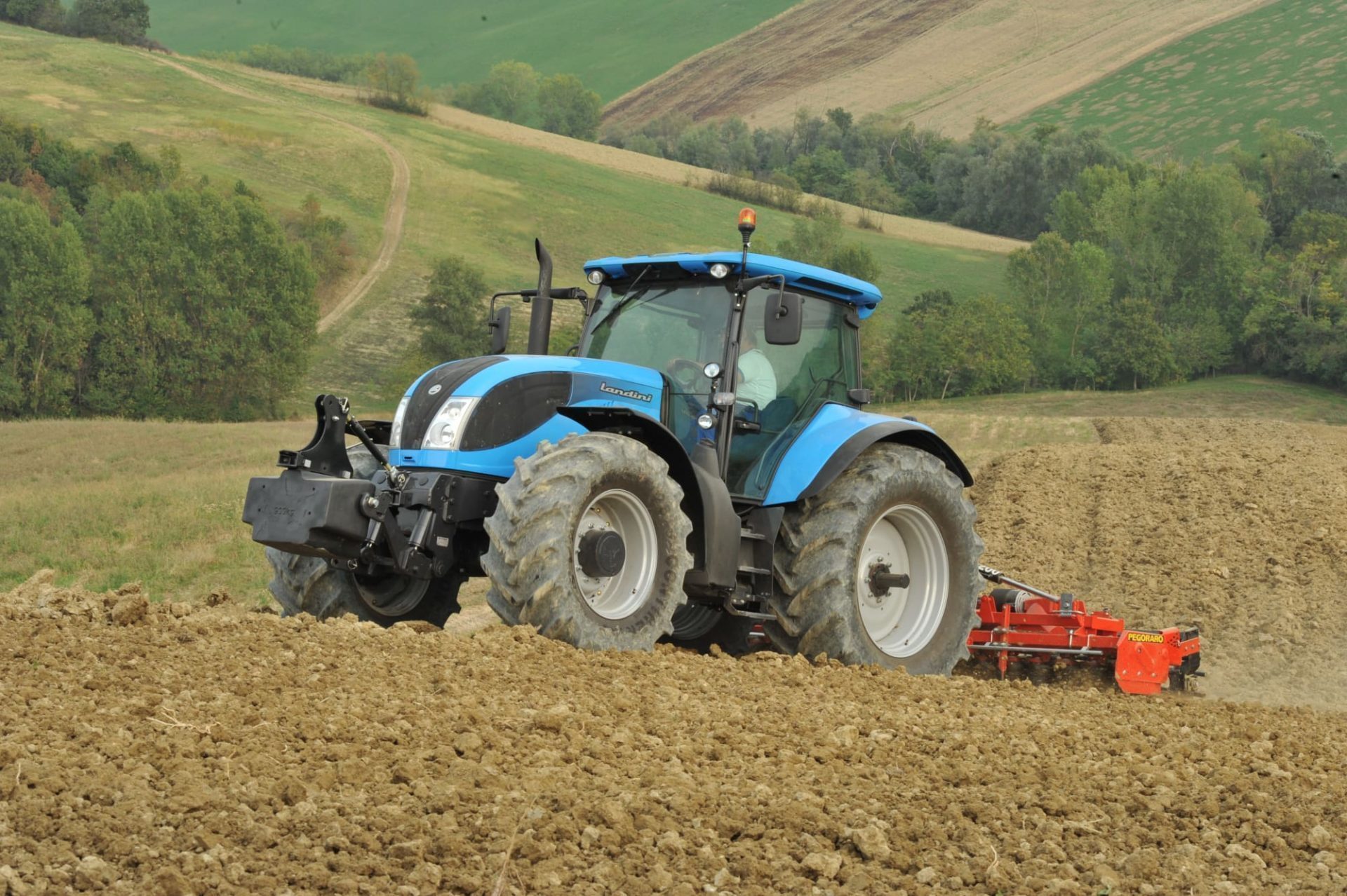 Landini Landpower 145 4WD Tractor Specs & Dimensions (2021 - 2025 ...