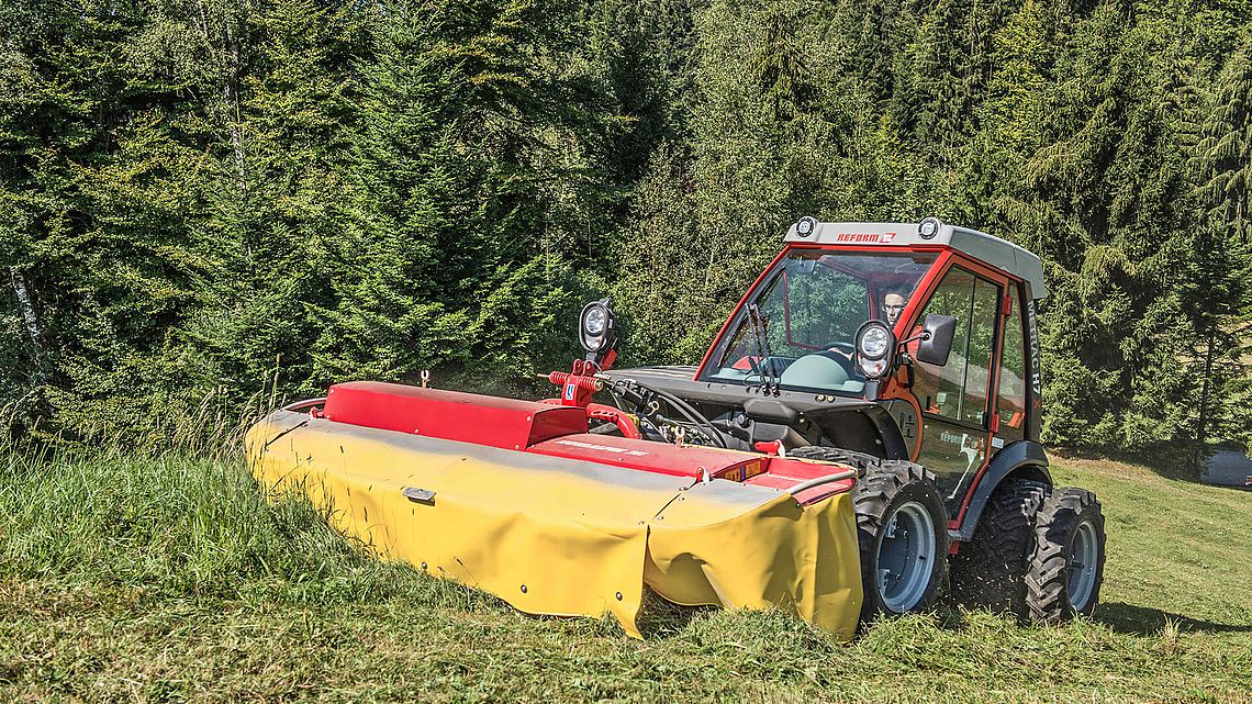 Reform Werke Metrac H 7 X 4WD Tractor Specs & Dimensions (2015 - 2022 ...