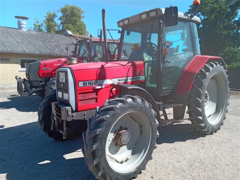 Massey Ferguson MF 6160-4 Autom. 4WD Tractor Specs & Dimensions (1996 ...