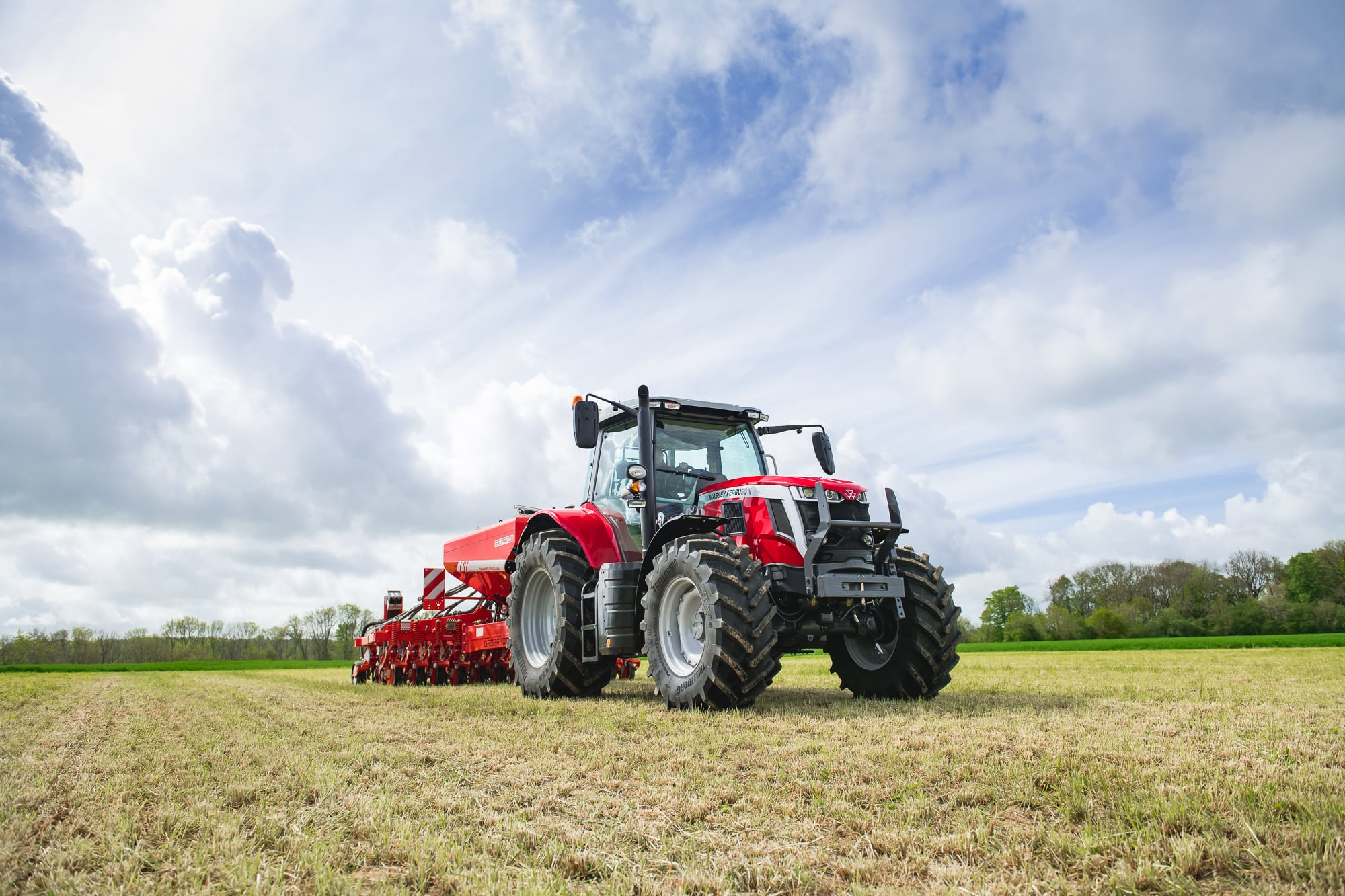 Massey Ferguson MF 7S.210 4WD Tractor Specs & Dimensions (2021 - 2025 ...