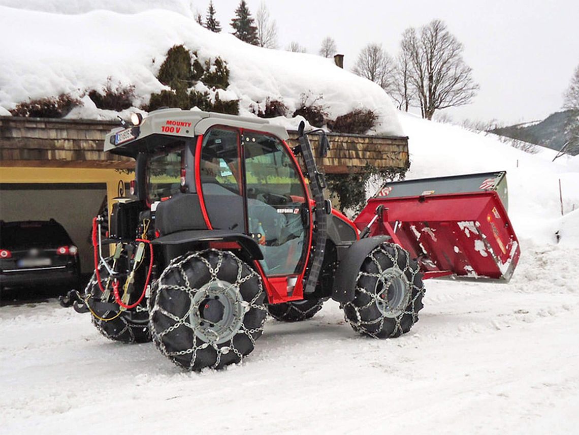 Reform Werke Mounty 110 V 4WD Tractor Specs & Dimensions (2015 - 2021 ...