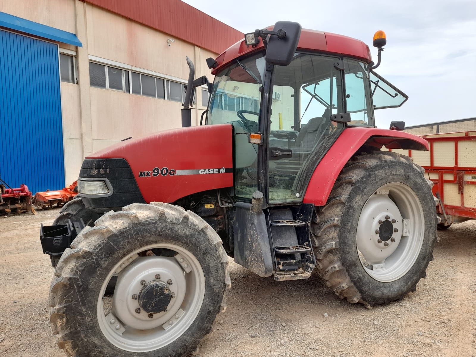 Case IH MX 90 C Komf. 4WD Tractor Specs & Dimensions (1999 - 2001 ...