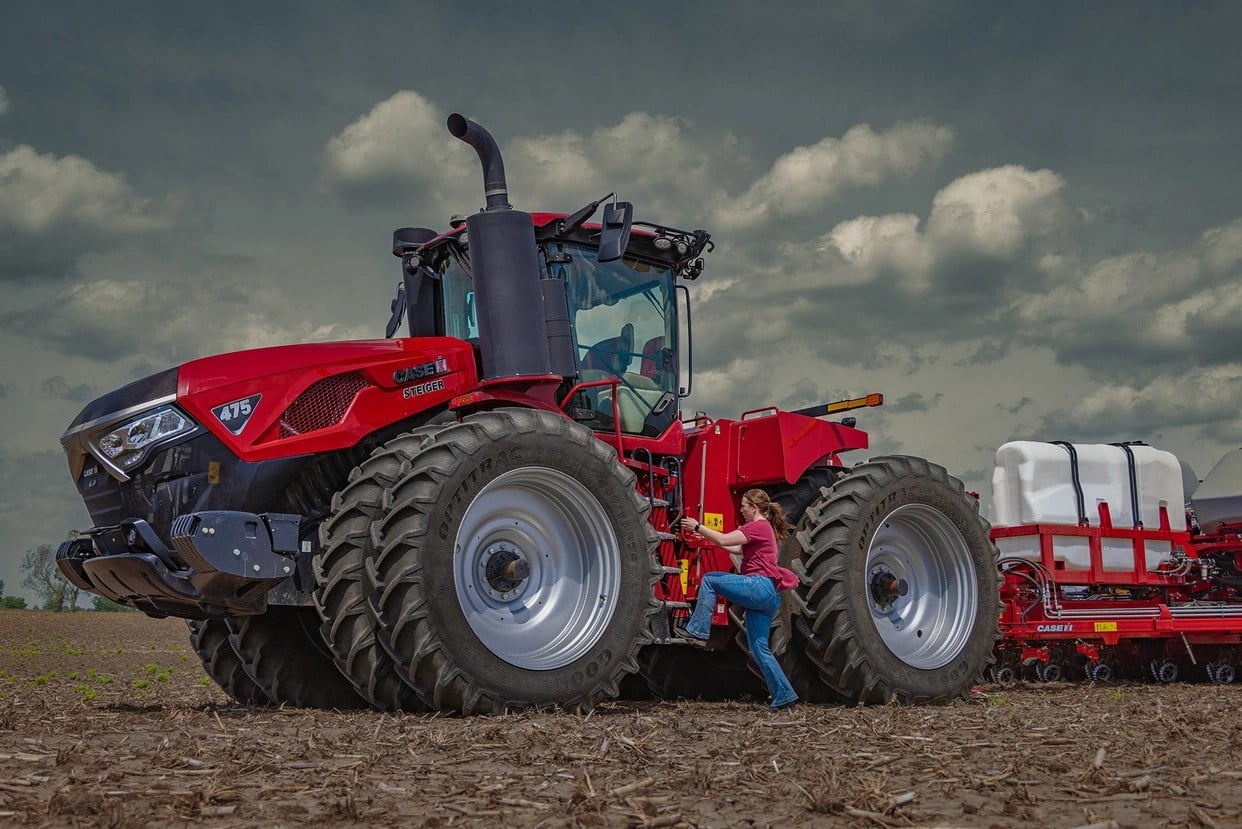 Case IH Steiger 475 4WD Tractor Specs & Dimensions (2024 - 2025 ...