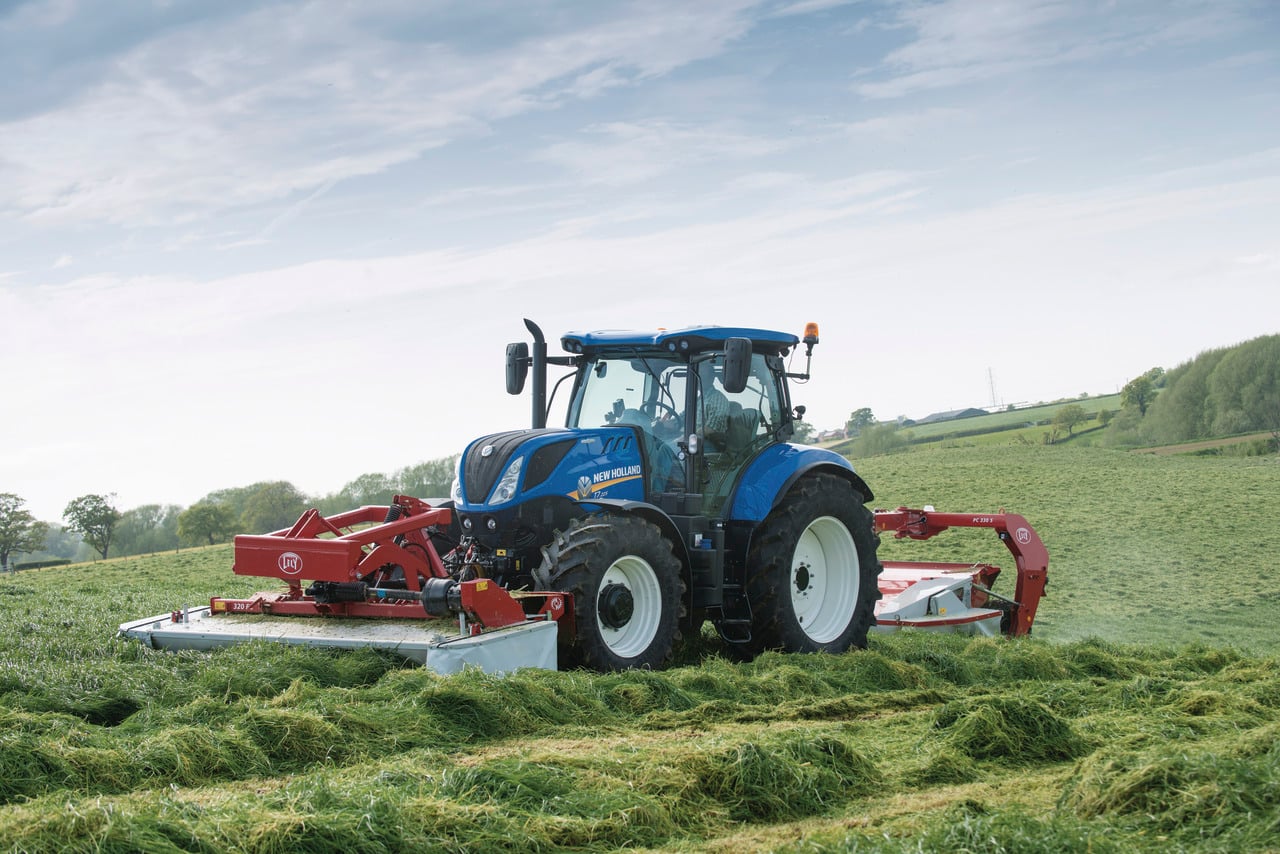New Holland T7.225 4WD Tractor Specs & Dimensions (2015 - 2020 ...