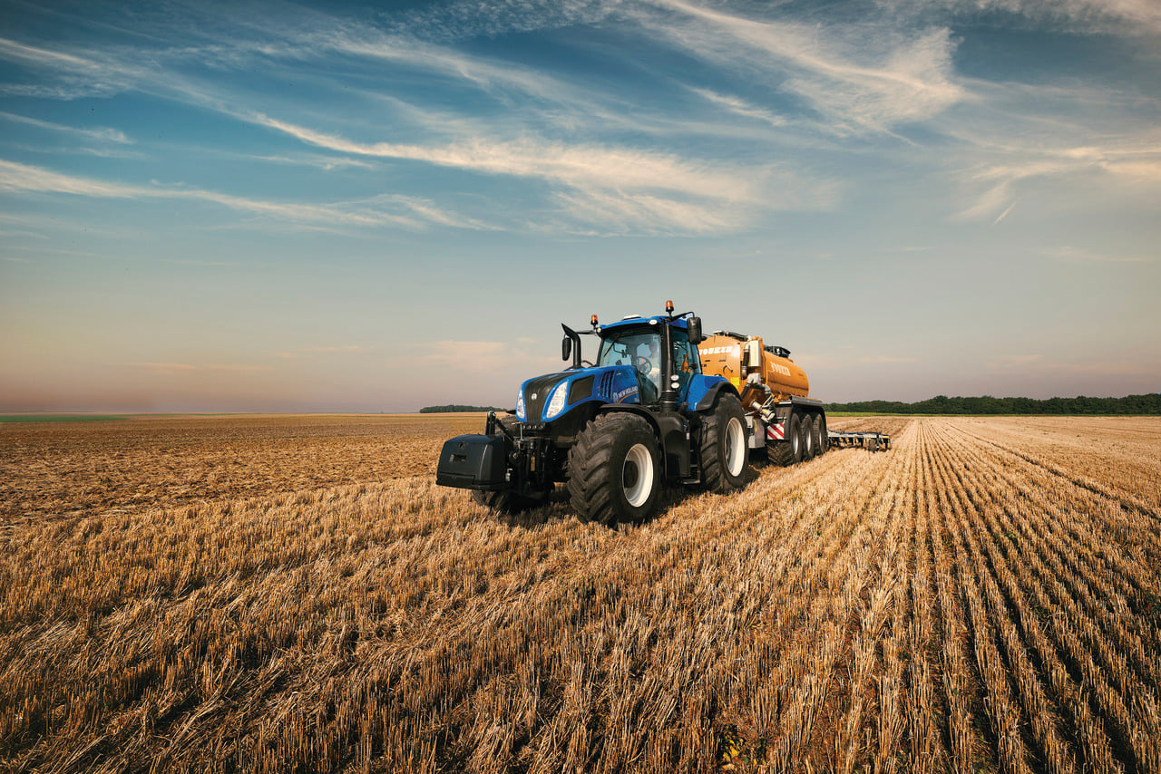 New Holland T8.435 SmartTrax 4WD Tractor Specs & Dimensions (2016 - 2018) | LECTURA Specs