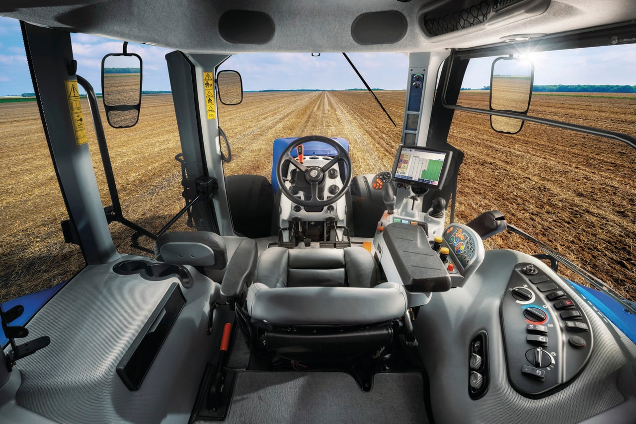 New Holland T8.435 SmartTrax 4WD Tractor Specs & Dimensions (2016 - 2018) | LECTURA Specs