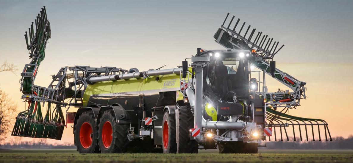 Claas Xerion 4200 Saddle Trac 4WD Tractor Specs & Dimensions (2020 ...