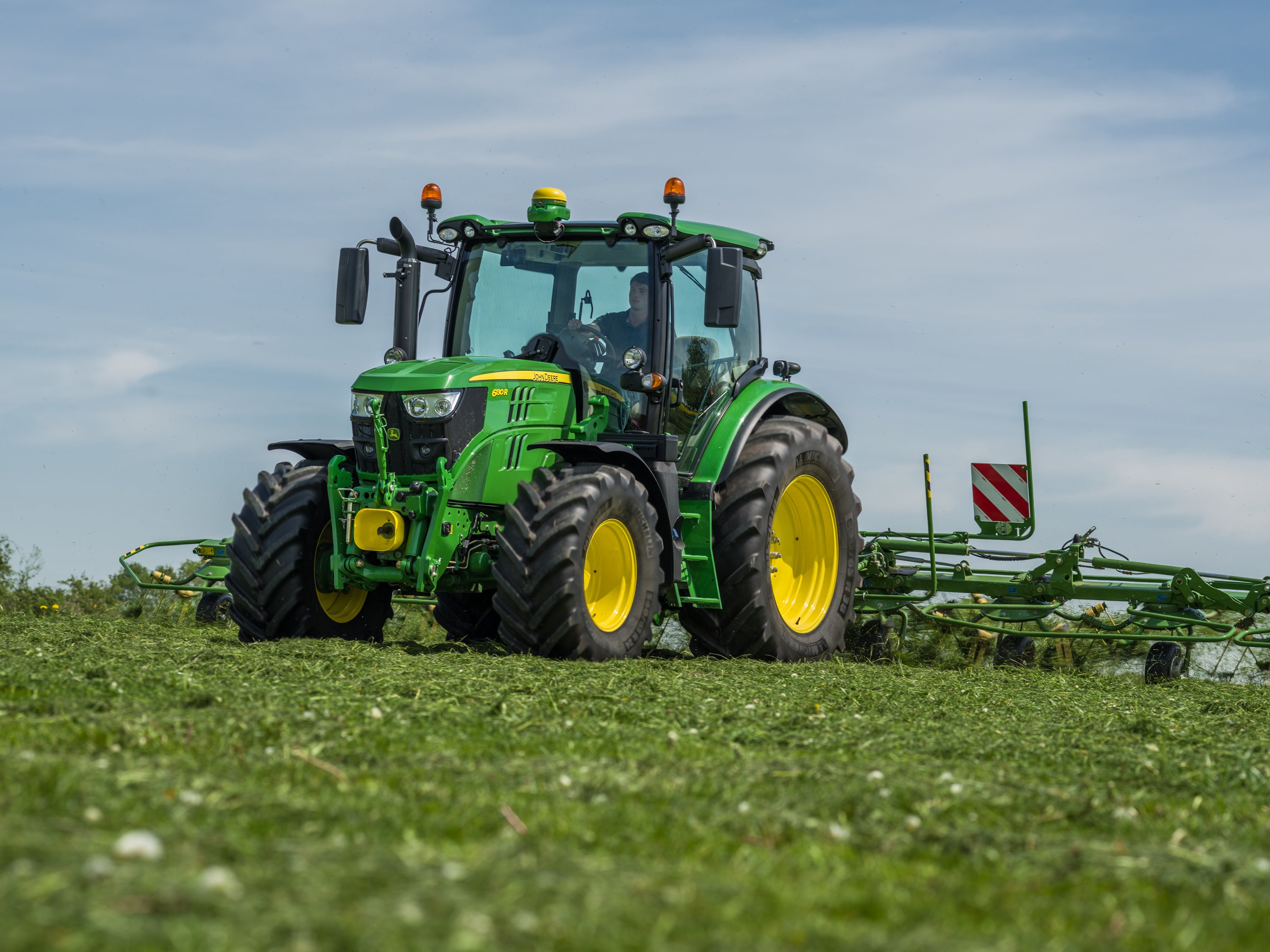 John Deere 6130R 4WD Tractor Specs & Dimensions (2015 - 2020) | LECTURA ...