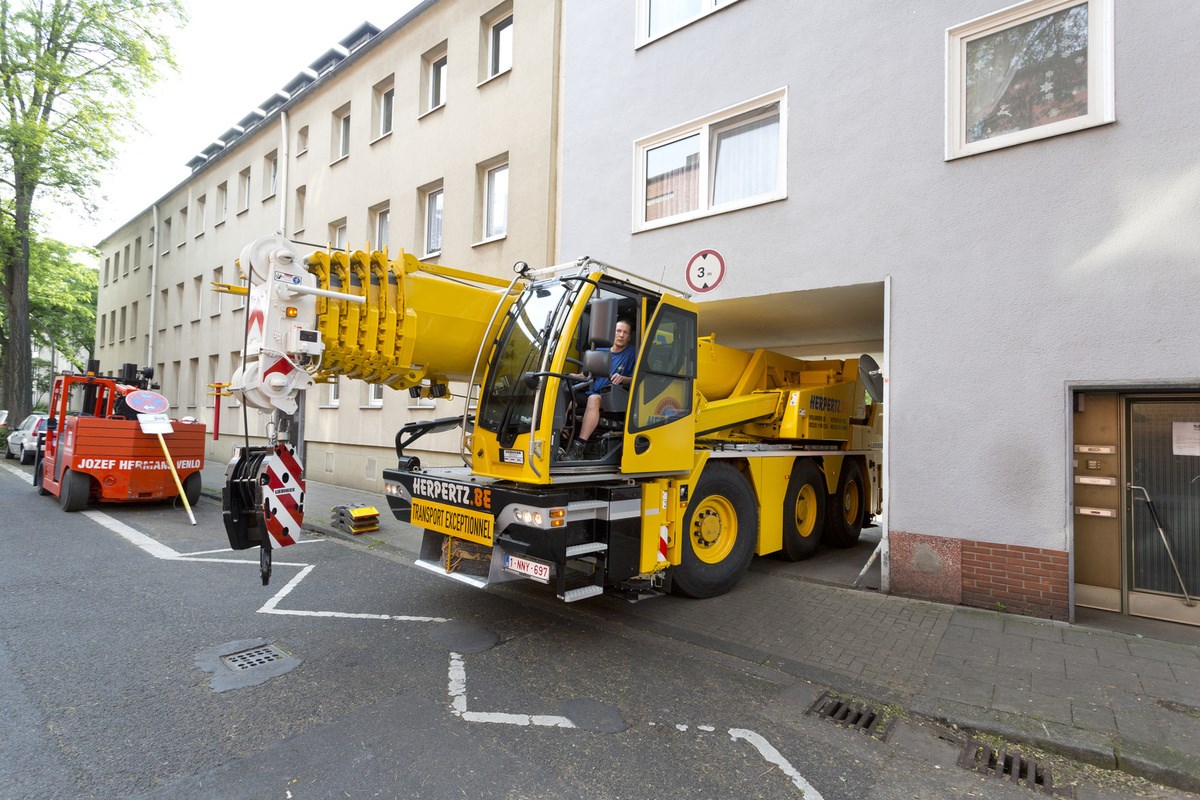 Liebherr LTC 1050-3.1 crane - load chart, specs & dimensions (2018 ...