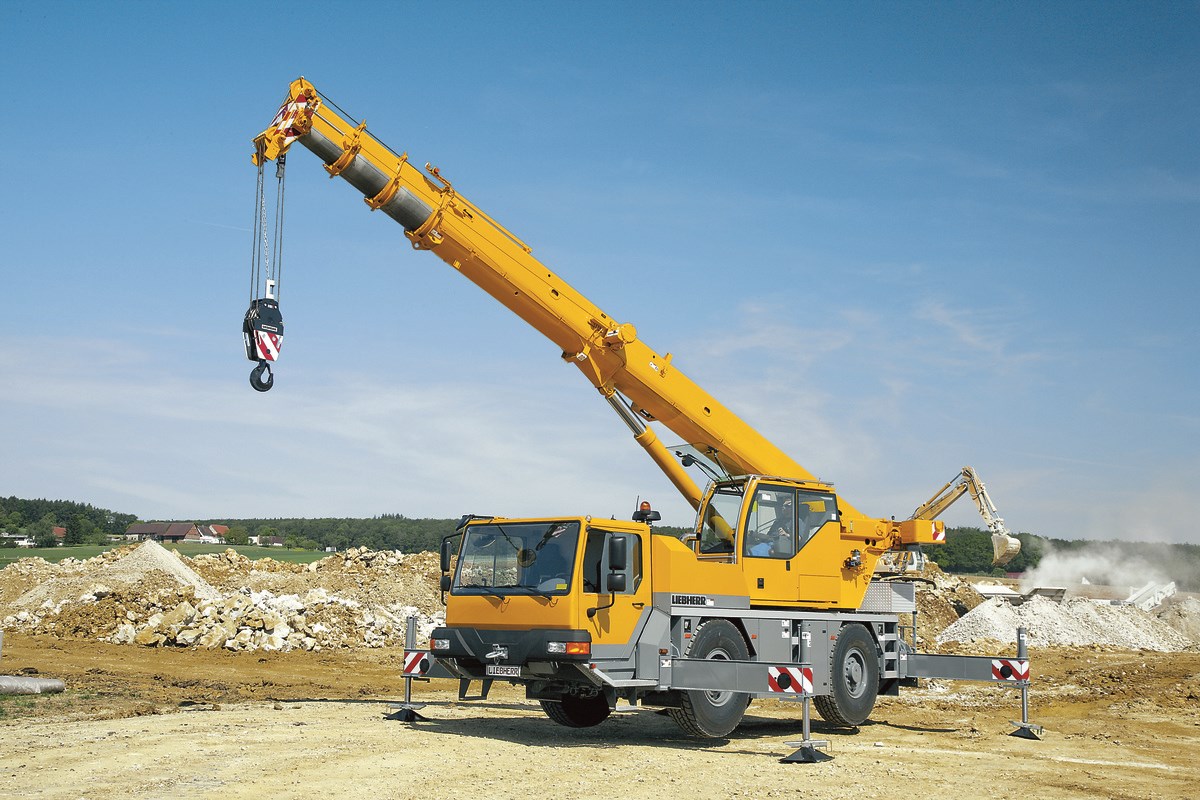 Liebherr LTM 1030-2.1 crane - load chart, specs & dimensions (2005 ...