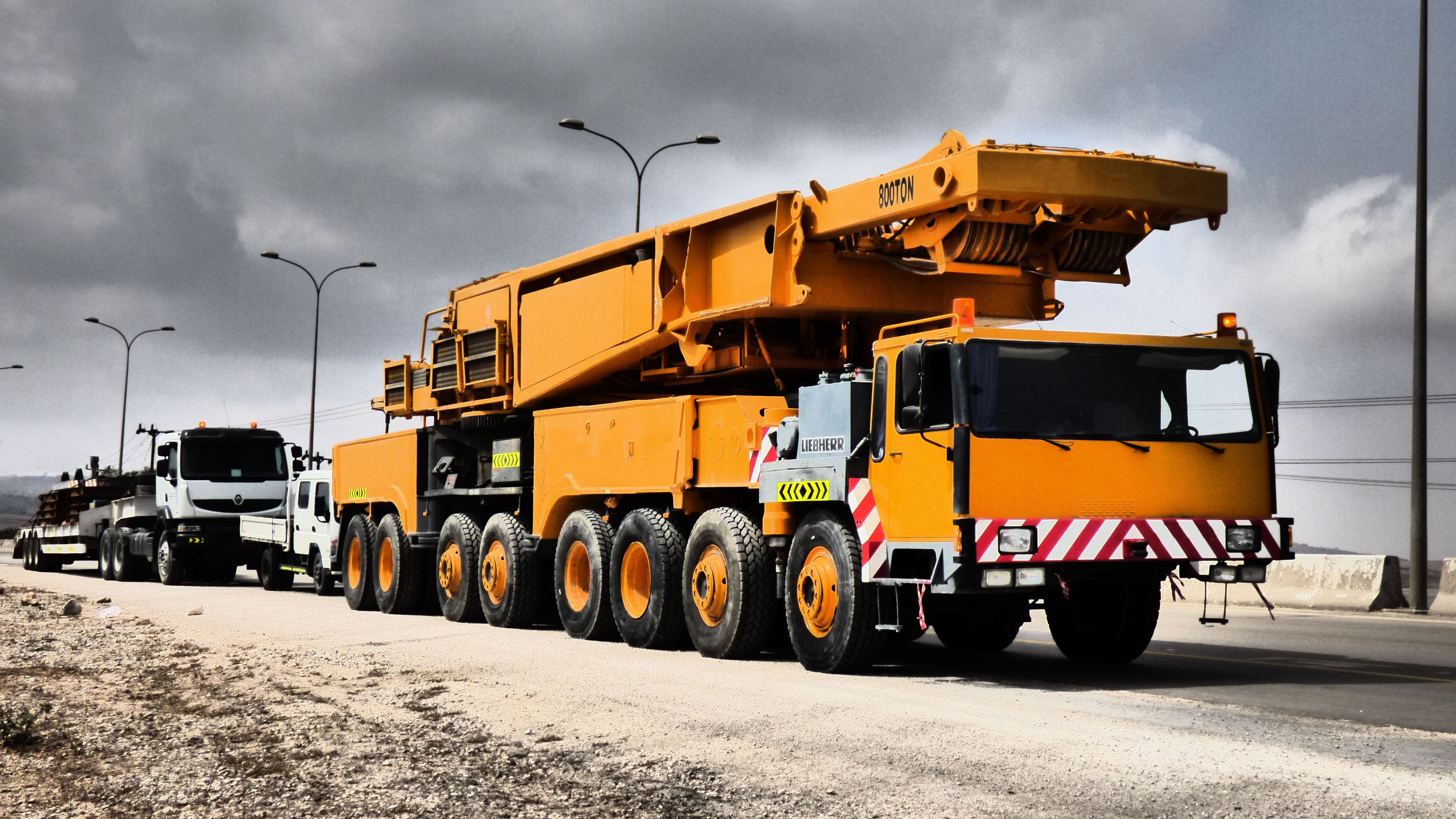 Liebherr LTM 1800 (16x8x12) crane - load chart, specs & dimensions ...