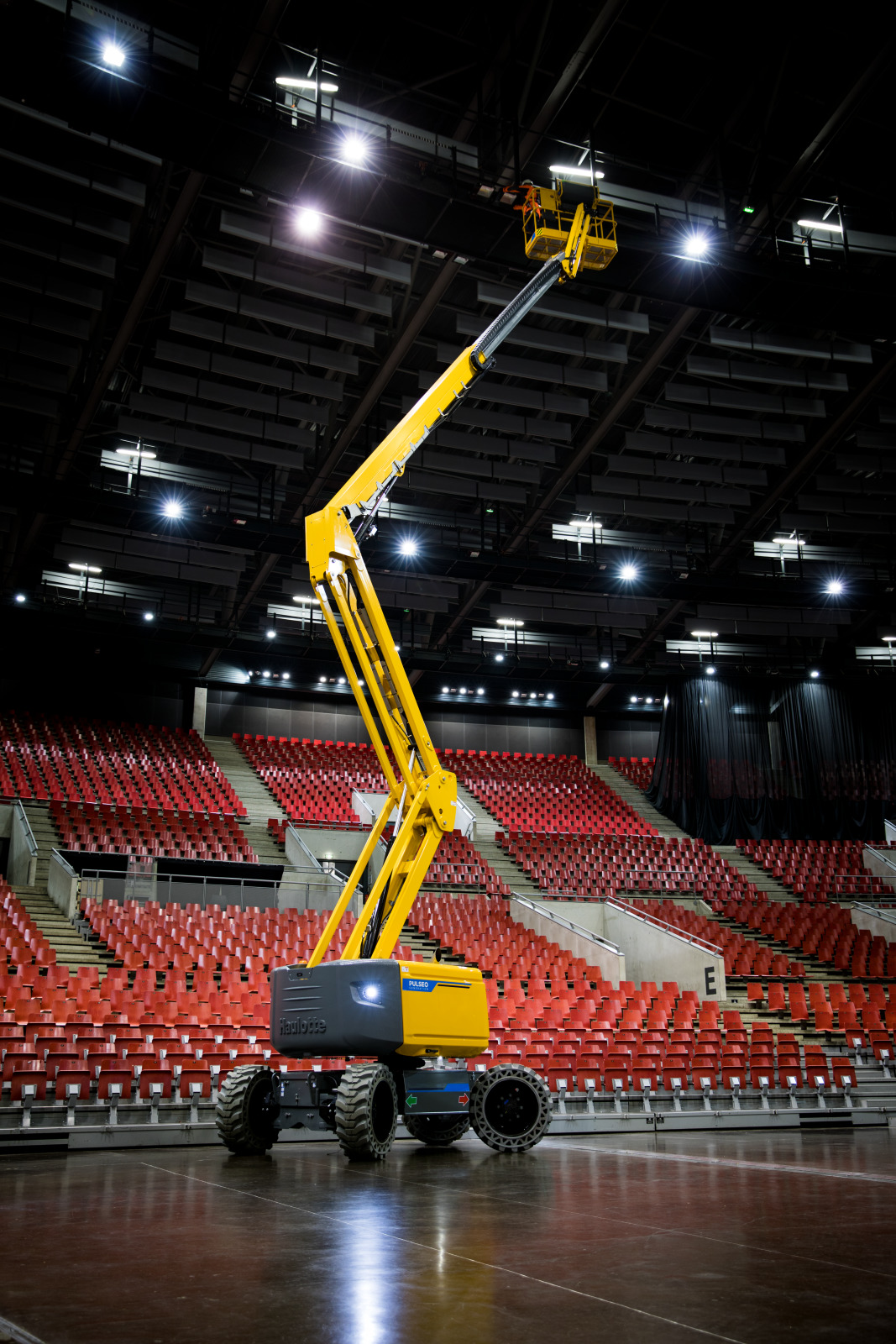 Haulotte HA20 LE Specs & Dimensions (2019 - 2025) | Wheeled Articulating Boom Lifts | LECTURA Specs