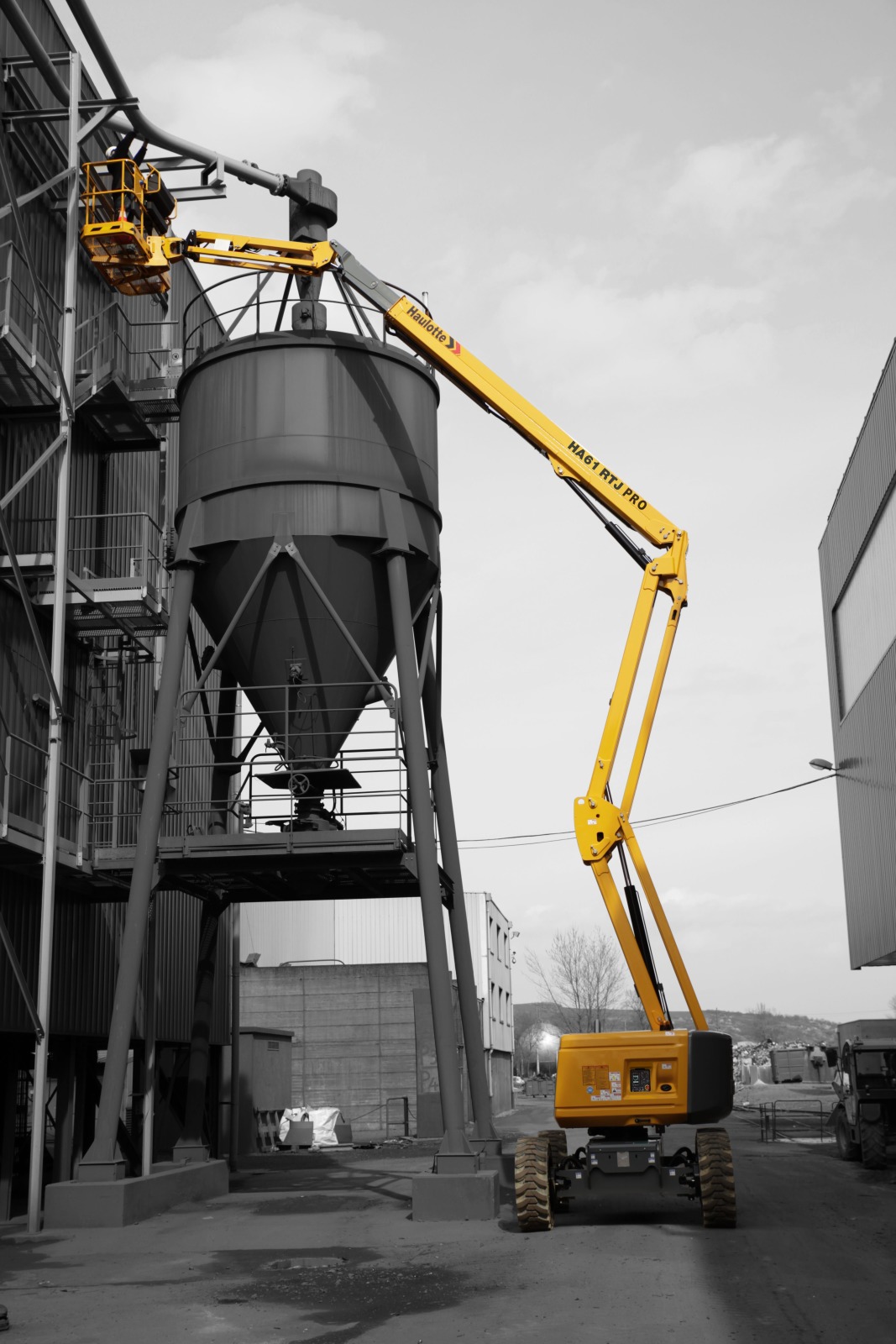 Haulotte HA61 RTJ PRO Specs & Dimensions (2019 - 2025) | Wheeled Articulating Boom Lifts ...