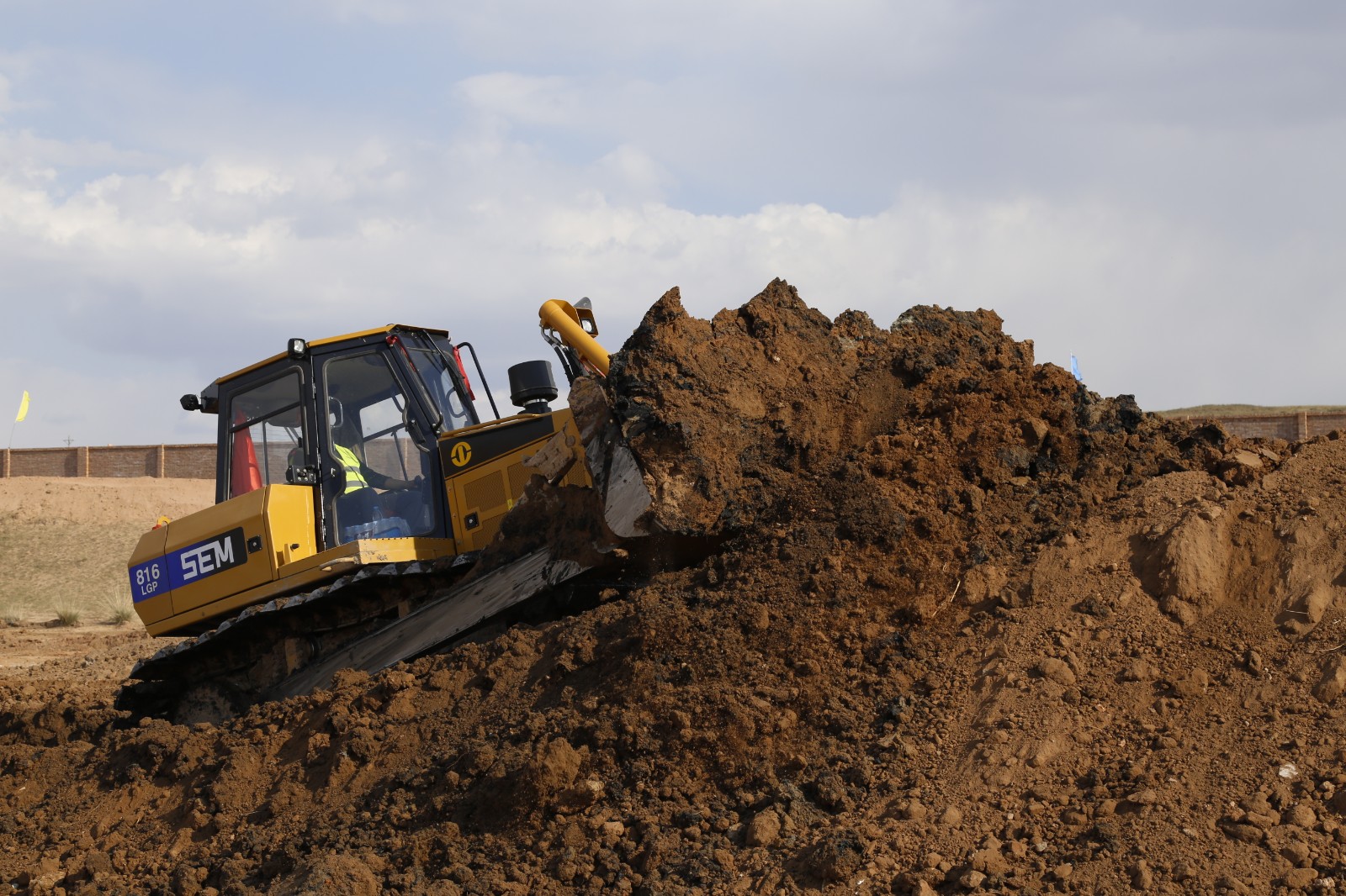 SEM 816D LGP Specifications & Technical Data (2020-2025) | LECTURA Specs