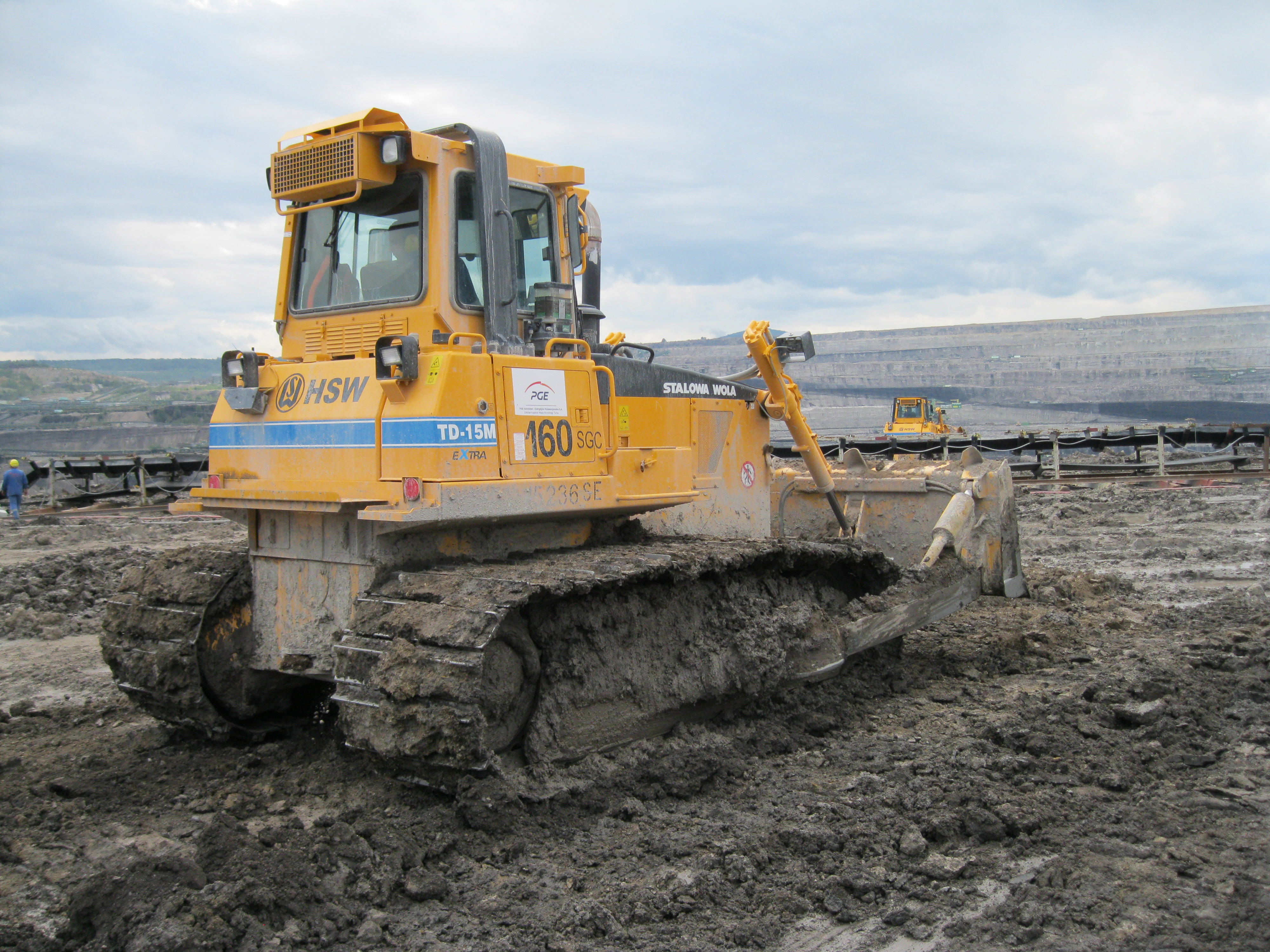 Dressta TD 15 M LGP Extra Specifications & Technical Data (2010-2014) | LECTURA Specs