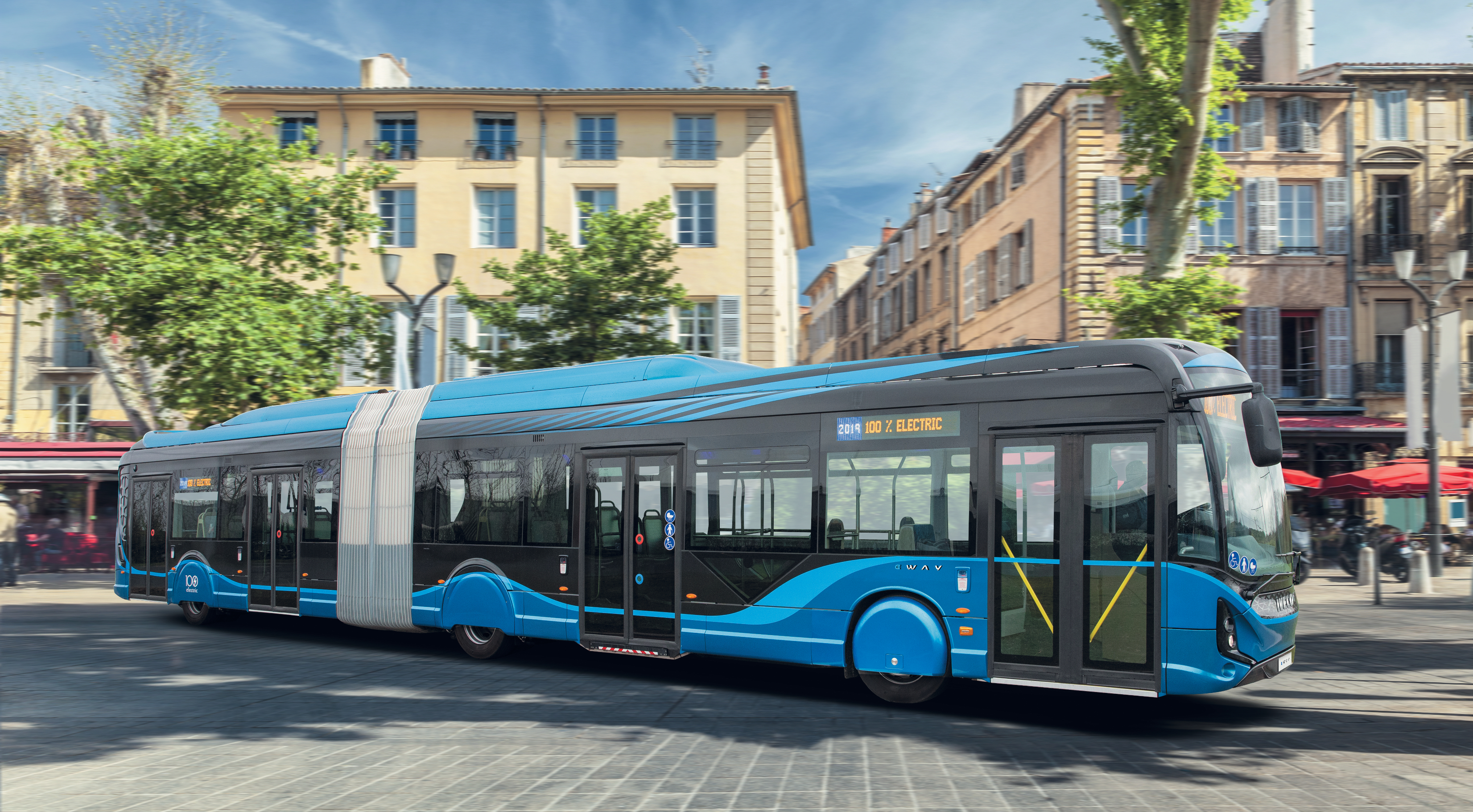 Iveco E-way 18 m (2020 - 2025) Bus Specs & Dimensions | LECTURA Specs