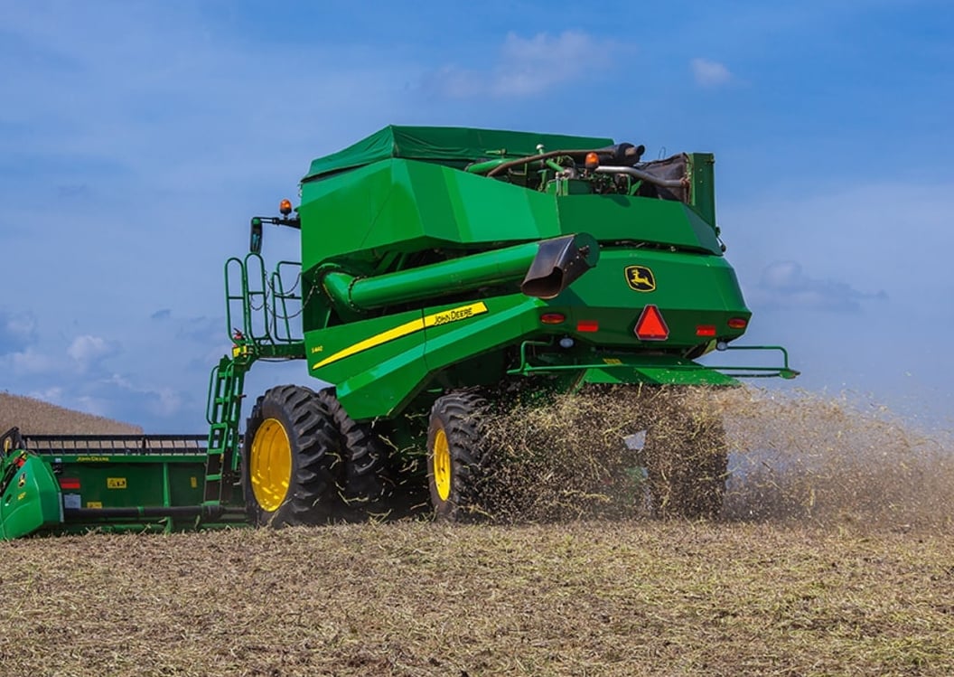 John Deere 2022 Combine