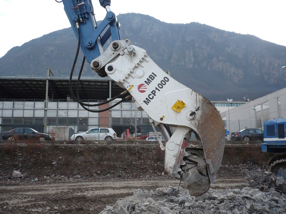 MBI MCP300 Specifications & Technical Data (2017-2025) | LECTURA Specs