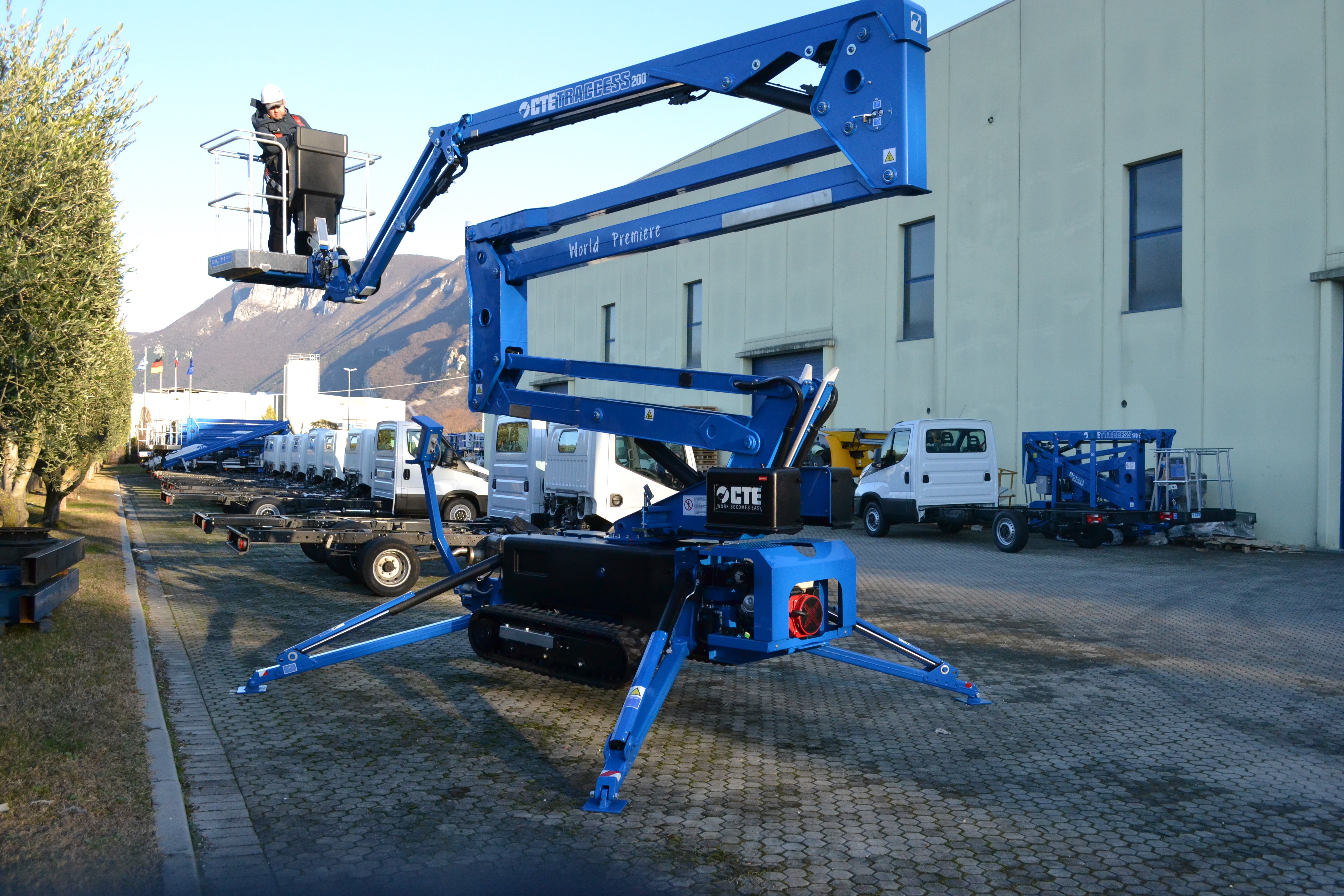 CTE Traccess 200 Specs & Dimensions (2019 - 2025) | Crawler ...