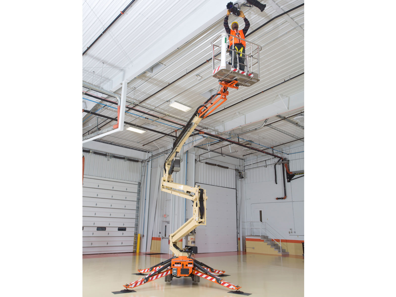 JLG X500AJ Specs & Dimensions (2019 - 2025) | Crawler Articulating Boom ...