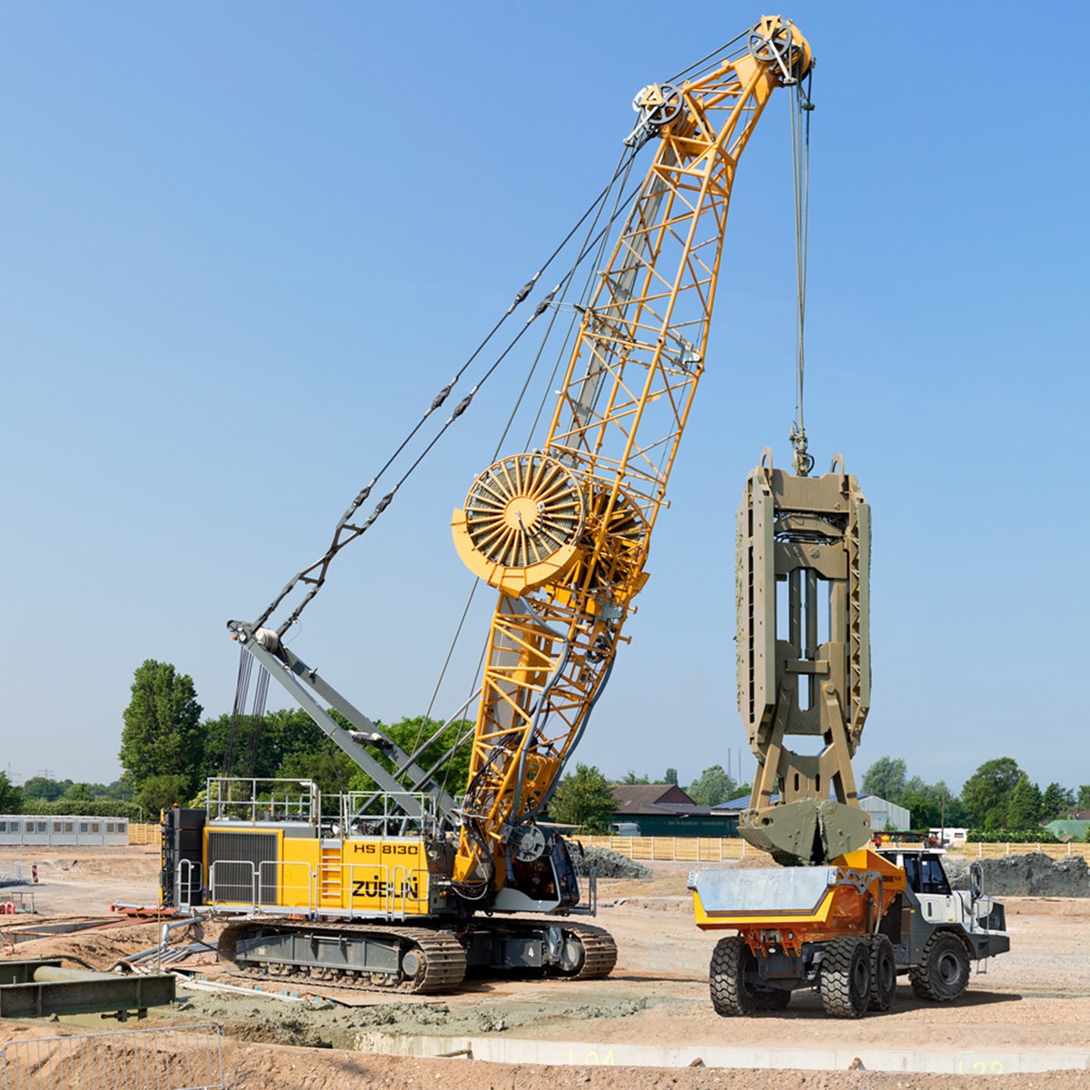 Liebherr HS 8130.1 crane - load chart, specs & dimensions (2019 - 2025 ...