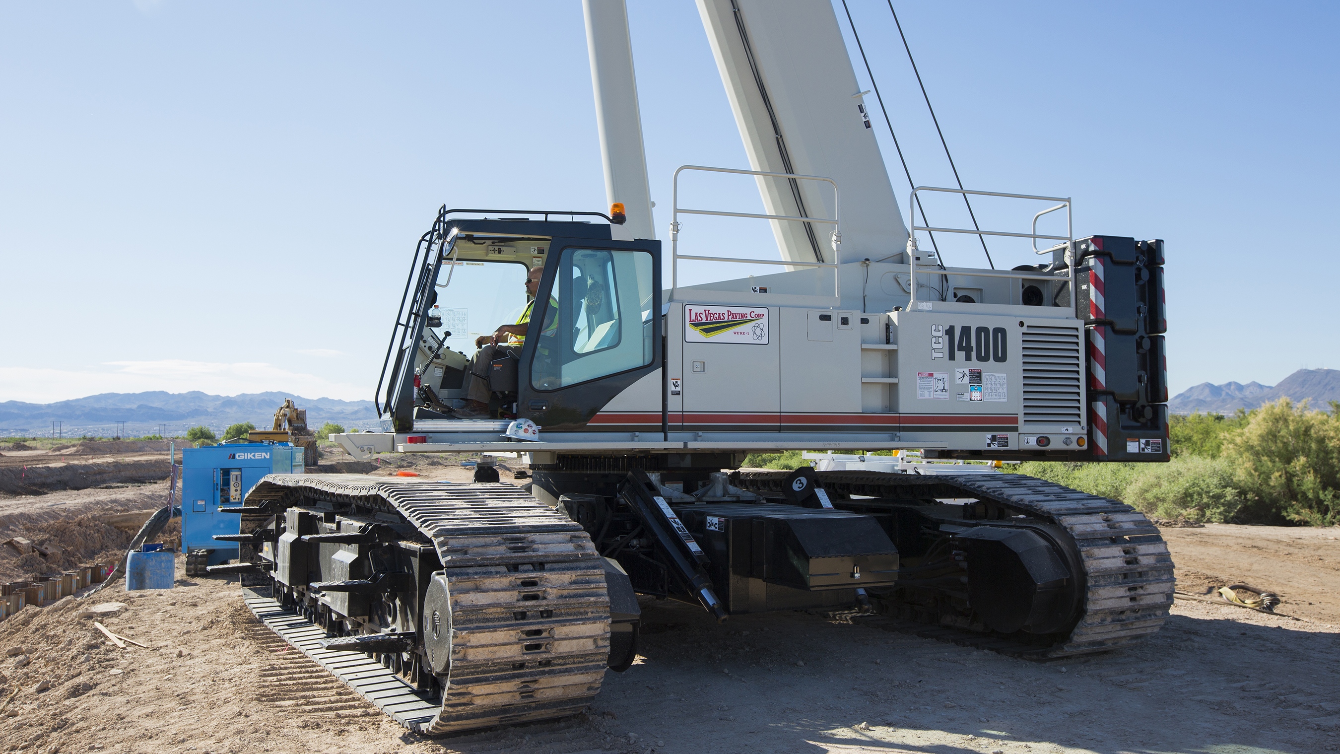 Link-Belt TCC-1400 crane - load chart, specs & dimensions (2017 - 2025 ...