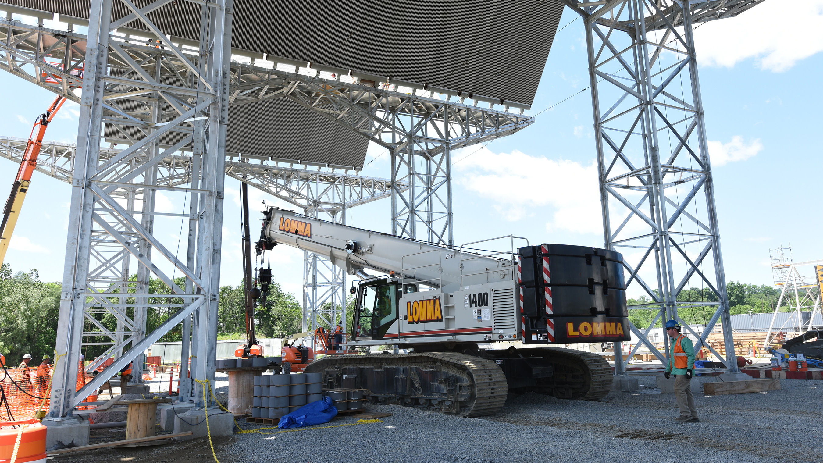 Link-Belt TCC-1400 crane - load chart, specs & dimensions (2017 - 2025 ...