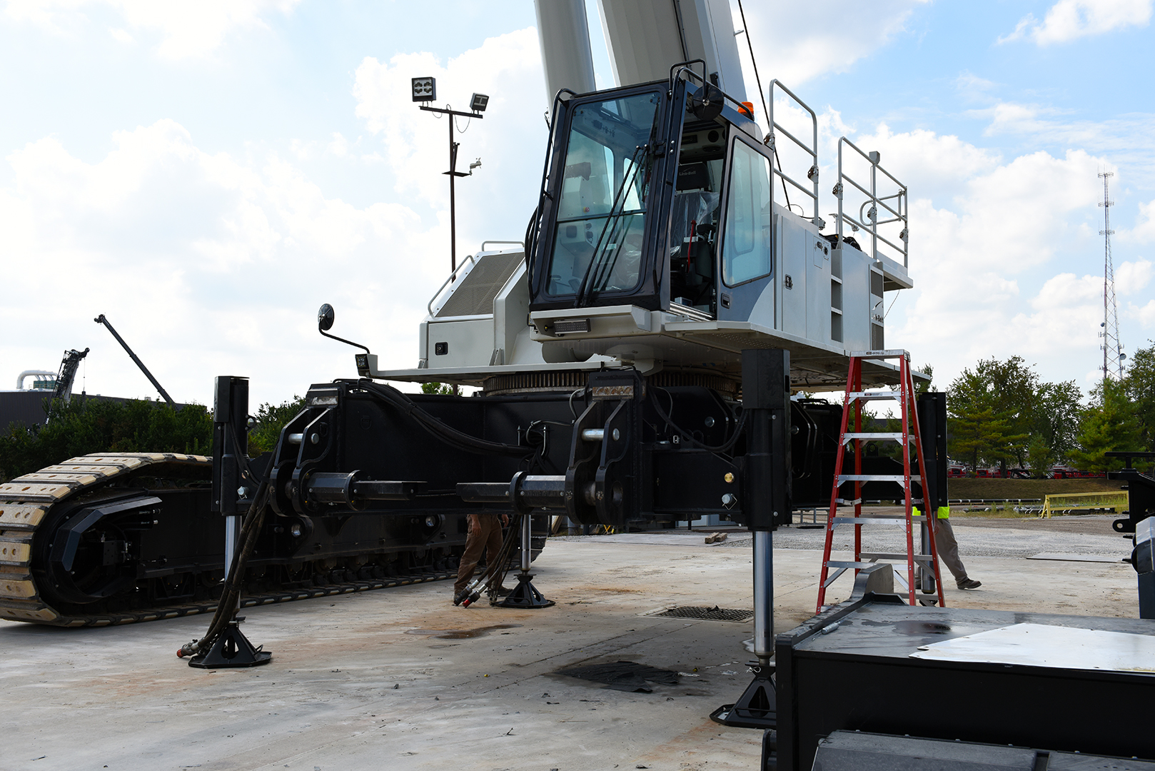 Link-Belt TCC-2500 crane - load chart, specs & dimensions (2017 - 2025 ...