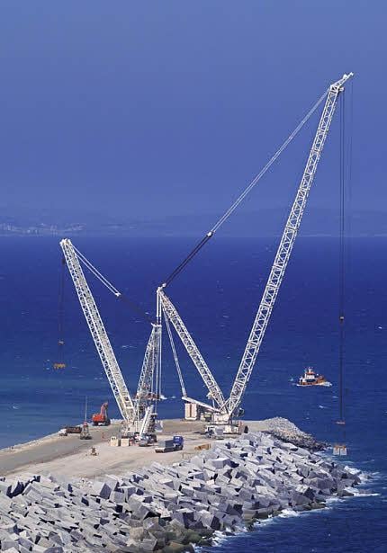 Liebherr LR 11350 crane - load chart, specs & dimensions (2005 - 2025 ...