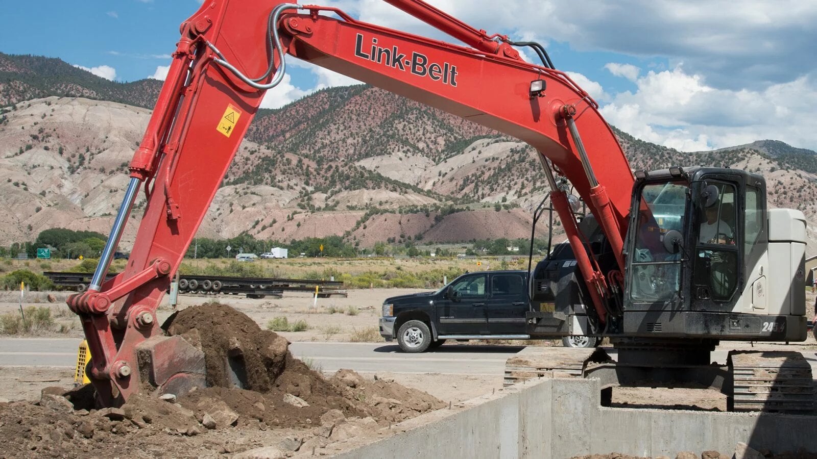 Link-Belt 245 X4 Spin Ace excavator specs & dimensions (2019 - 2025 ...